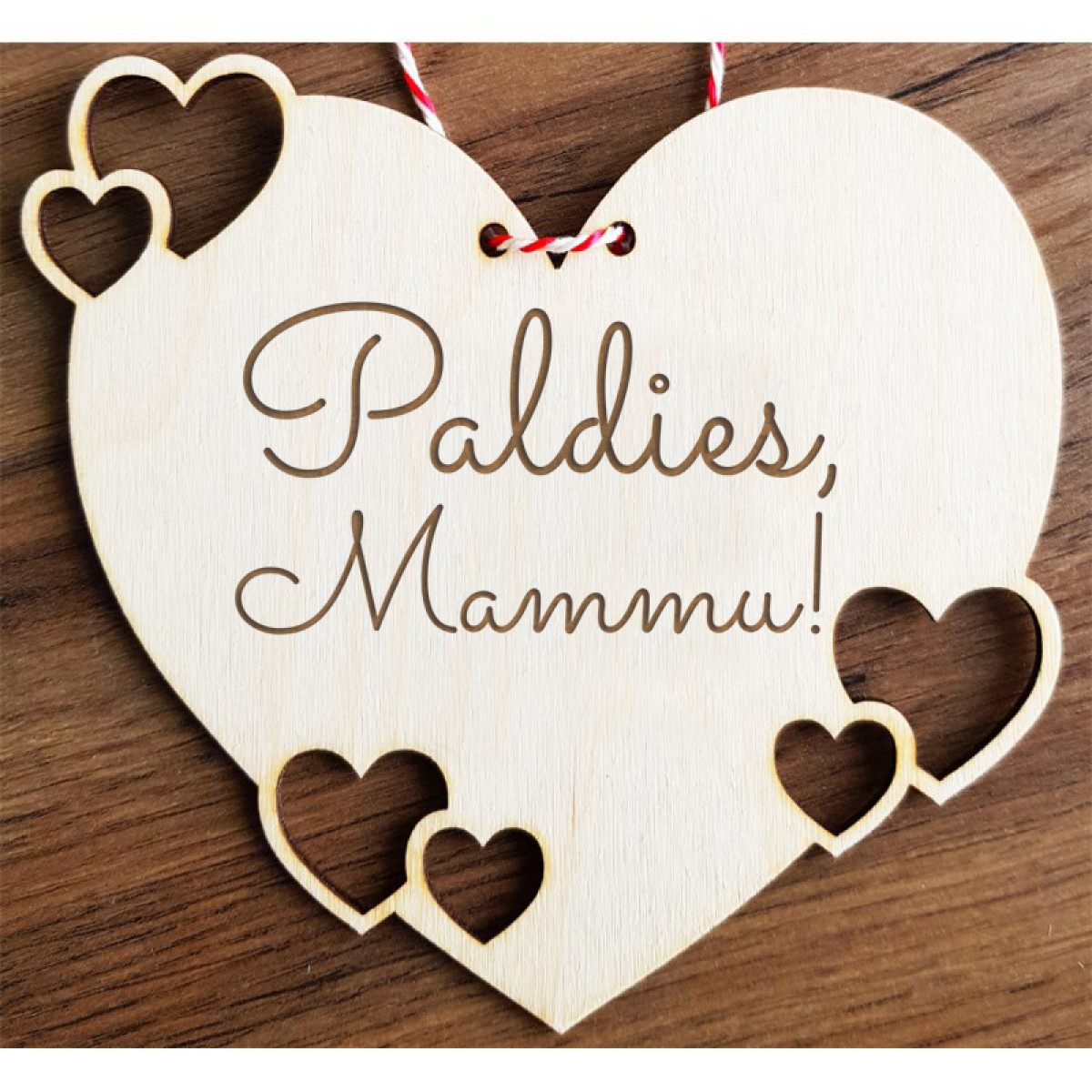 Koka sirds ar gravētu tekstu "Paldies, Mammu" | Goody.lv